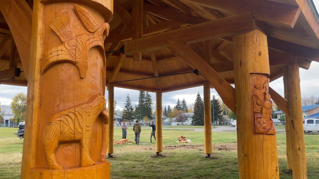 Longhouse unveiled in Hudson's Hope