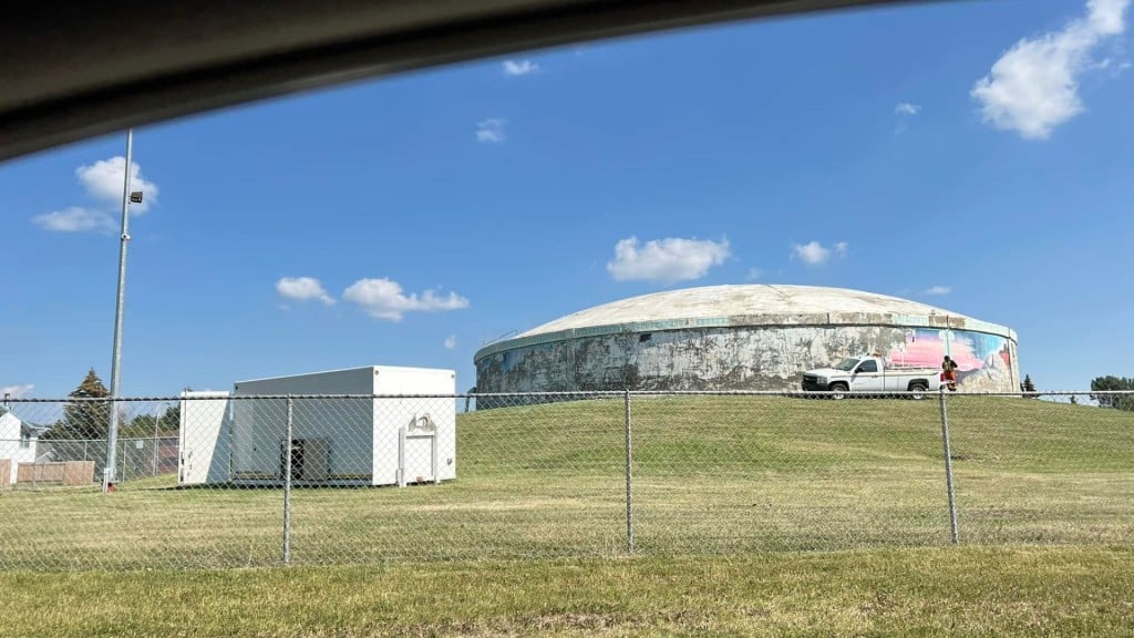 FSJ water tower being repainted