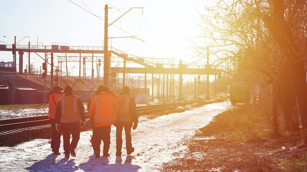 Workers, employers asked to take precautions in cold weather