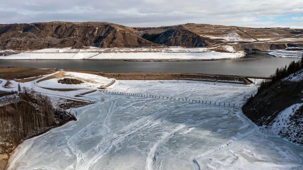 BC Hydro seeks permission to leave structures in river after construction