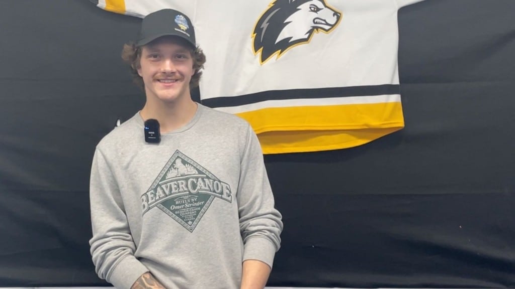 Former Huskies' captain signs with Marian University Sabres