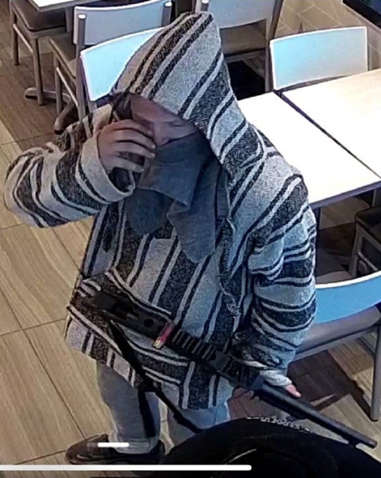 Man with shotgun robs Charlie Lake General Store, Subway