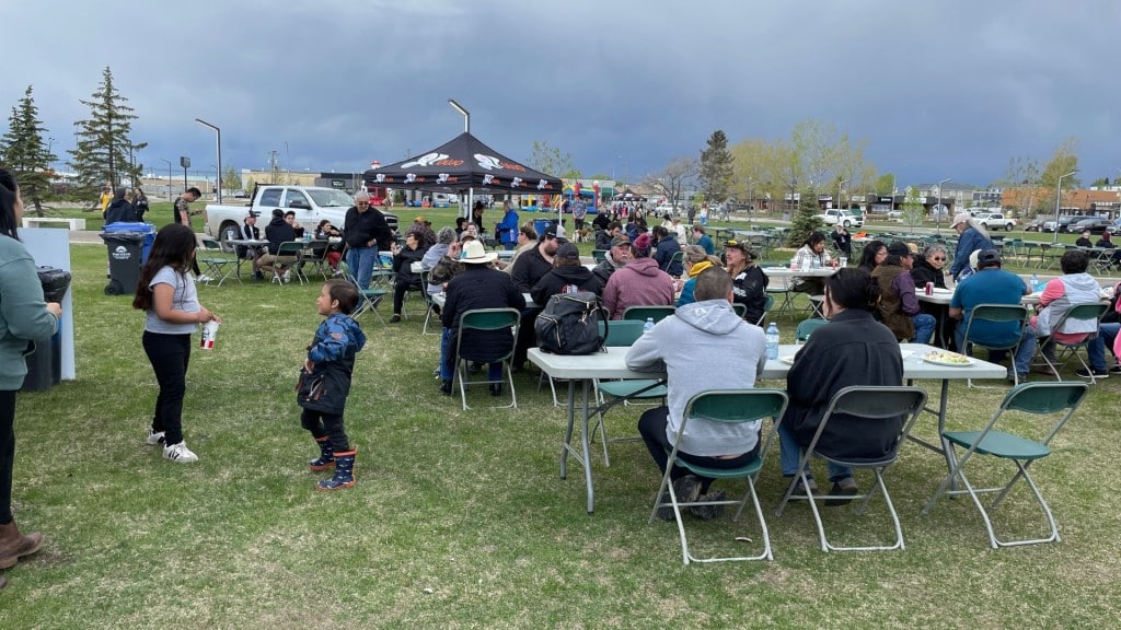 Wildfire evacuees find solace and sense of a Family at DRFN community ...